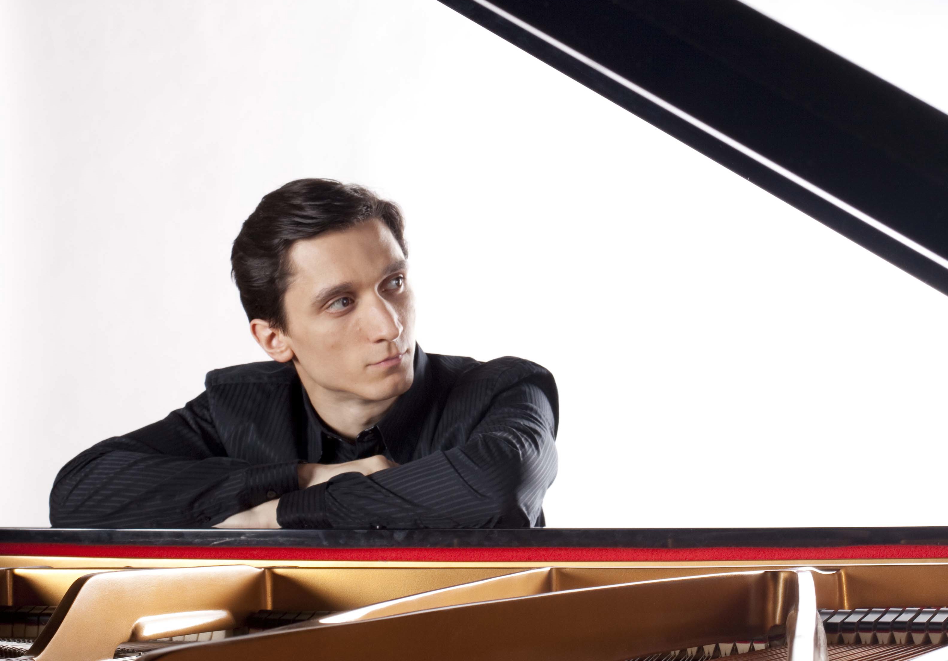 ALEXANDER ROMANOVSKY pianoforte - Fondazione Teatro Goldoni